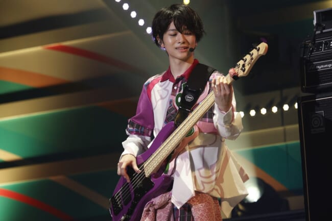 リアルな生き様で現代を照らす6色の光。9bic『2nd ANNIVERSARY LIVE 9BICARide』レポート - HARAJUKU POP WEB